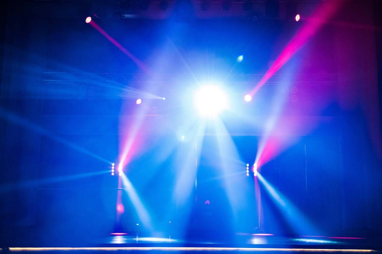Five Elements of Stage Lighting - How To Light Your Place Adequately ...