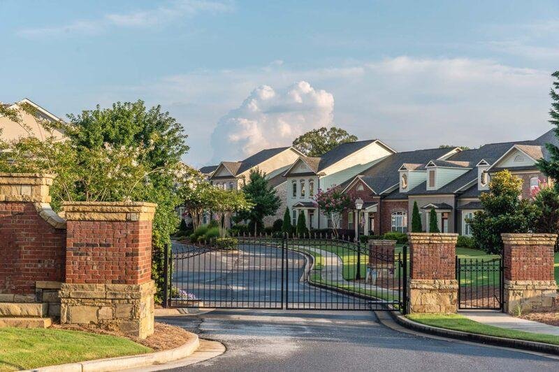 Home Security for Travel Enthusiasts: Smart Reasons to Live in a Gated ...